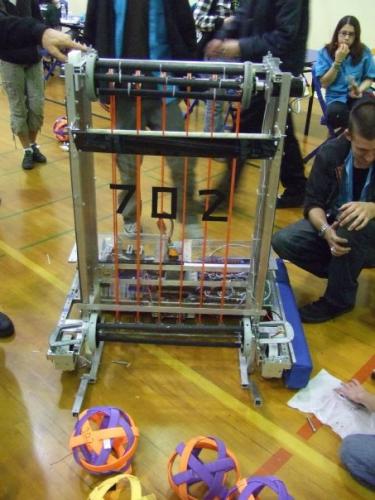 2009 – Lunacy – CCHS Robotics Club